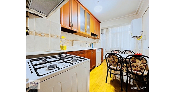 POLAT'TAN SOKULLU ANA CADDE ÜZERİ ARAKAT EŞYALI 3+1 63021-8487 | hepsiemlak