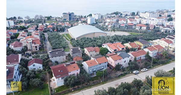 Erdek Sahil Mahallesinde 3+2 190 M² Denize Yakın Tripleks Villa 131367 ...