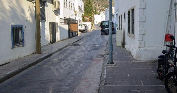 HAYALETTEN BODRUM MERKEZ OMURÇA MAH 3+1 DAİRE 8697-1786 | hepsiemlak