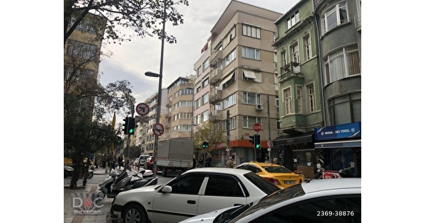 KADIKÖY MODA CADDESİ ÜZERİNDE 240 M2 DÜKKAN 2369-38876 | hepsiemlak