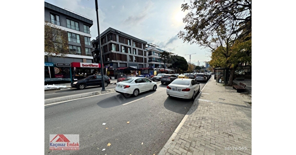 ACIBADEM CADDESİNDE HAZIR KİRACILI SATILIK OFİS BÜRO 68576-565 | hepsiemlak