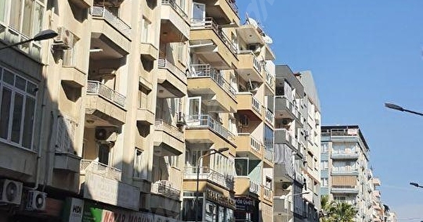 AYDIN EFELER KURTULUŞ MH. KIBRIS CAD. ASANSÖRLÜ-DOĞALGAZLI 3+1 DAİRE ...