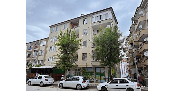 ENGİN EMLAK'TAN KÜMBET MAHALLESİNDE SATILIK 3+1 DAİRE 110097-297 ...