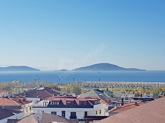 Artı'dan Lebiderya Marmaray'a Çok Yakın Geniş Oturumlu 48 M2 Salonlu ...