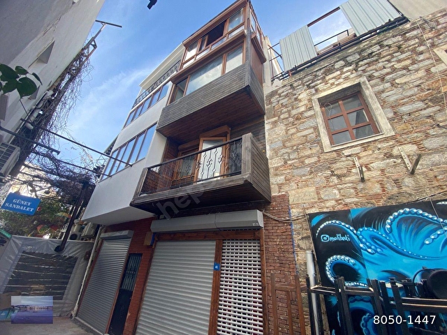 Bodrum merkezde satılık bina iki dükkan altı tane oda içinde boyna ...