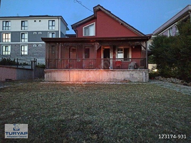 Serdivan Kemalpaşa'da 5+1 180 M2 Dubleks Bahçeli Müstakil Ev