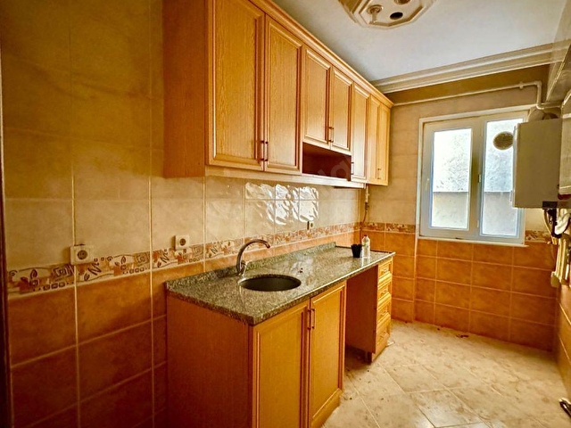 GAYRETTEPE HAVALİMANI METROSUNA 5DK' 2+1 90M2 SATILIK BOŞ DAİRE'AKDERE EMLAK 33012-6157 | hepsiemlak