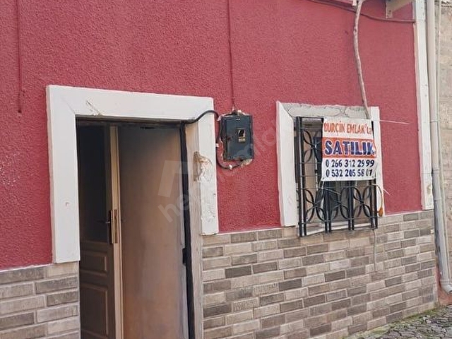 Burçin Emlaktan Satılık Tas Bina