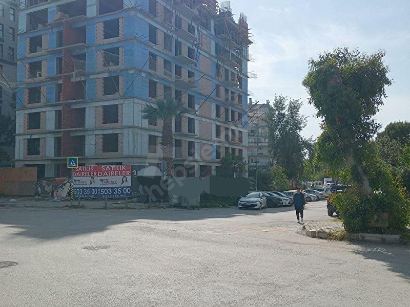 Bayraklı Manavkuyu'da Emsalsiz Ultra Lüks 3+1 Neon Teras Evleri