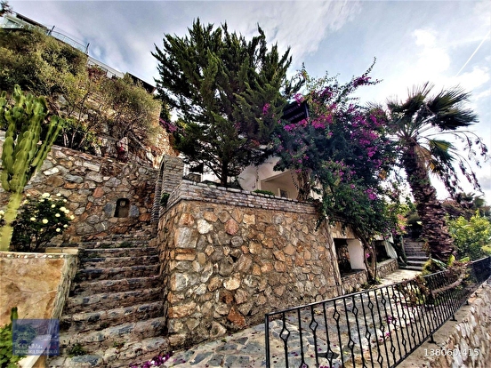 Bodrum Merkez Deniz Manzaralı Bahçeli Müstakil Villa 138060-415 ...