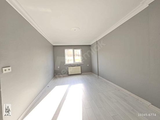 YENİMAHALLE'DE ŞEHİR HASTANESİNE ÇOK YAKIN ARA KATTA FULL YAPILI DAİRE ...