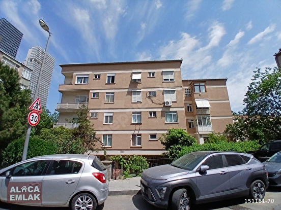 MECİDİYEKÖY TORUN CENTER HEMEN ARKASI 80 M2 2+1 KREDİYE UYGUN TEMİZ ...