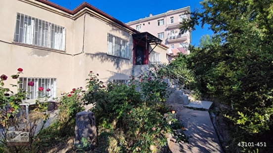 SEMAY EMLAK'TAN; CEBECİ MAHALLESİ TANYELİ SOKAK 3+1 GİRİŞ KAT 43101-451 ...