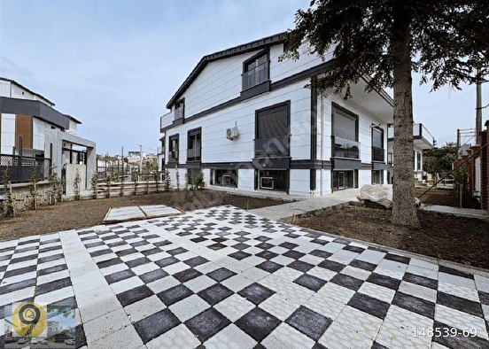 320 Square Meters Villa For Sale in Darıca, Kocaeli | hepsiemlak