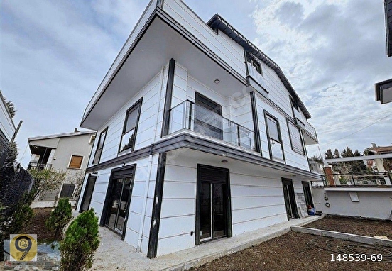 320 Square Meters Villa For Sale in Darıca, Kocaeli | hepsiemlak