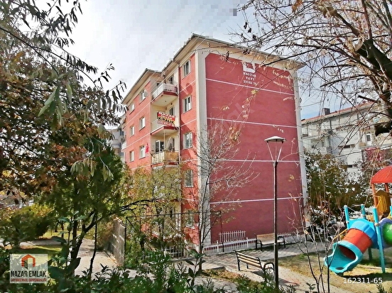 NAZAR EMLAK DAN 3+1 ORTA KAT SİTE İÇİNDE METRO VE HASTANE YAKINI 162311 ...