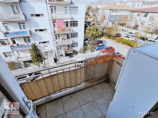 NAZAR EMLAK DAN 3+1 ORTA KAT SİTE İÇİNDE METRO VE HASTANE YAKINI 162311 ...