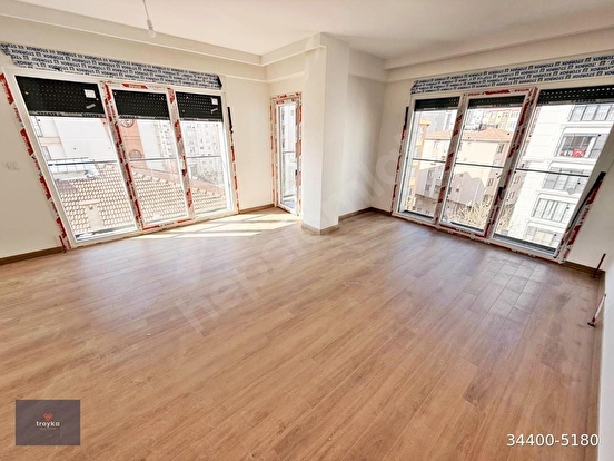 KADIKÖY KOZYATAĞIN'DA 2+1 SATILIK DAİRE TROYKA'DAN 34400-5180 | hepsiemlak