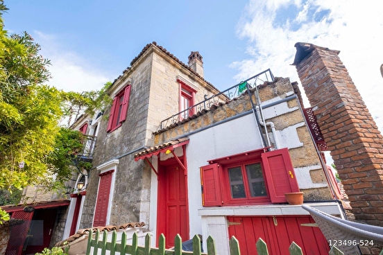 GG NAHİT'TEN Çanakkale Adatepe Köyünde 9 Odalı Otel 123496-524 | hepsiemlak