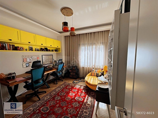 170 Square Meters Apartment For Rent in Karşıyaka, Izmir | hepsiemlak