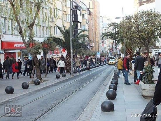 KADIKÖY BAHARİYE CADDESİNDE KİRACILI 500 M2 DÜKKAN 2369-40912 | hepsiemlak