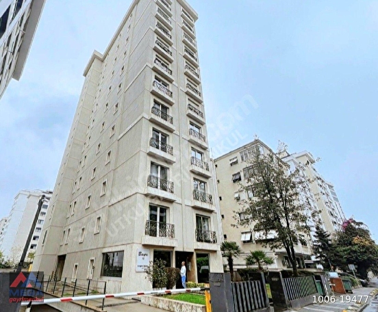 MEGA'DAN CADDEBOSTAN SAHİLDE 165 M2 4+1 DENİZ MANZ.KATTA TEK EB.BANYOLU ...