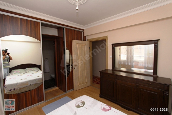 Edremit Akçay Sarıkız Mahallesi 24057 Sokakta 2+1 Sürekli Kiralık Daire ...