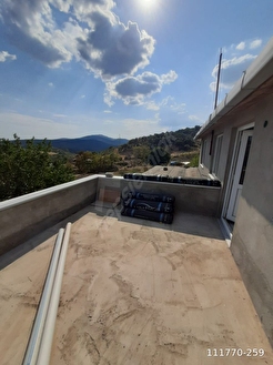 MURSALLI MAHALLESİNDE 705M2 ARSA İÇERİSİNDE SATILIK 2 KATLI MÜSTAKİL EV ...