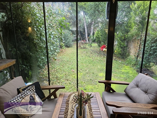 TUZLA SAHİLDE ÖZEL BAHÇELİ SATILIK BAKIMLI VİLLA "CANAN AKSOY" 37889 ...