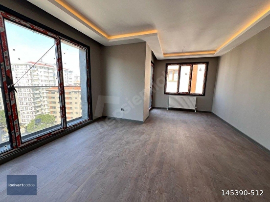 LACİVERTCADDE SUADİYE KAPTAN ARİF SK. EBEVEYNLİ BALKONLU SIFIR 145390-512 | hepsiemlak