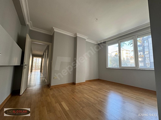 130 Square Meters Apartment For Sale in Kadıköy, Istanbul | hepsiemlak