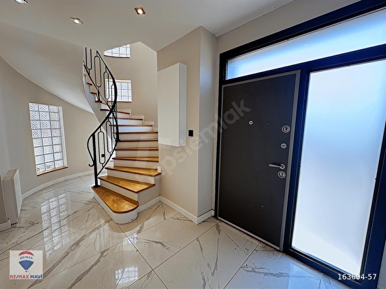 320 Square Meters Detached House For Sale in Serdivan, Sakarya | hepsiemlak