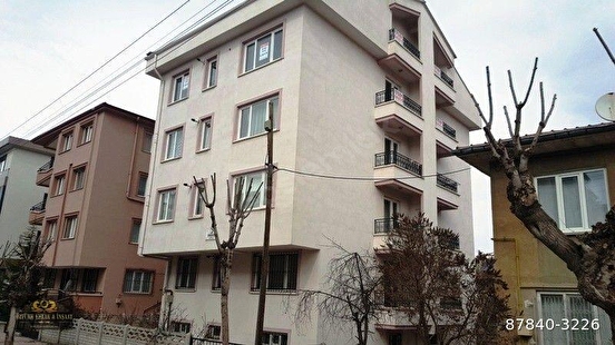 ÖZTÜRK EMLAK'TAN GÜVENEVLER MH'DE ARA KAT DOĞALGAZLI KİRALIK 2+1 87840 ...