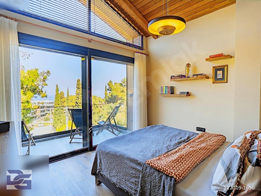 280 Square Meters Villa For Sale in Urla, Izmir | hepsiemlak