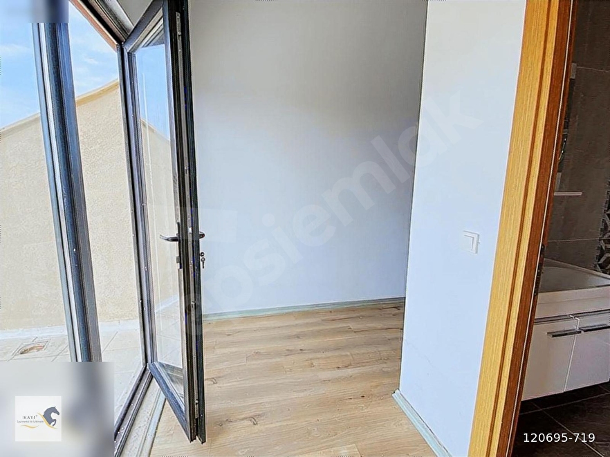 260 Square Meters Villa For Sale in Silivri, Istanbul | hepsiemlak