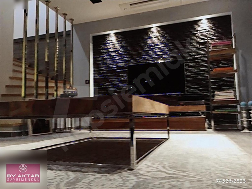 500 Square Meters Villa For Sale in Çeşme, Izmir | hepsiemlak