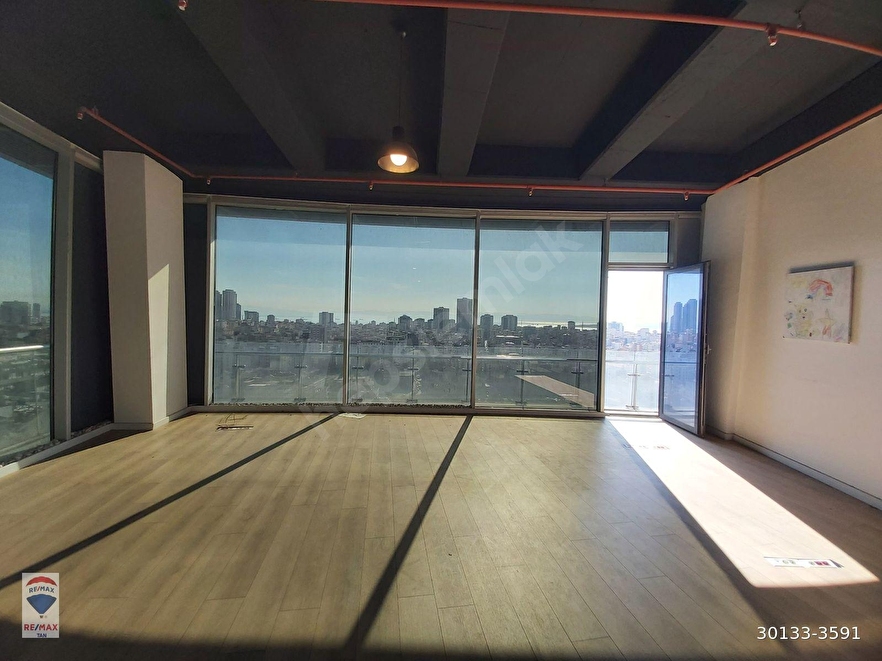 136 Square Meters Office For Rent in Kartal, Istanbul 30133-3591 ...