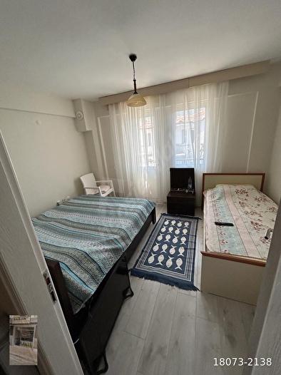 YENİ FOÇADA TOP SAHASI YAKINI 3+1 BAHÇELİ SİTE İÇERSİNDE 18073-2138 ...