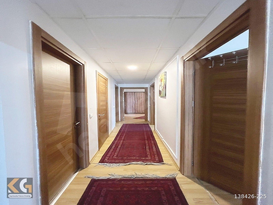 KAYA YAPI'DAN METROBÜS'ÜN DİBİNDE KRİSTAL ŞEHİR DE 3+1 FULL EŞYALI KİRALIK DAİRE 138426-225 ...