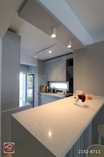 140 Square Meters Villa For Sale in Çeşme, Izmir | hepsiemlak