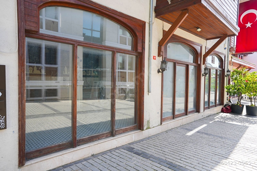 550 Square Meters Building For Sale in Zeytinburnu, Istanbul 48423-3955 ...