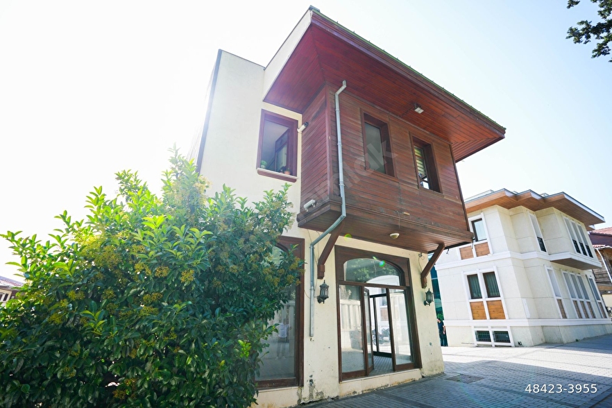 550 Square Meters Building For Sale in Zeytinburnu, Istanbul 48423-3955 ...